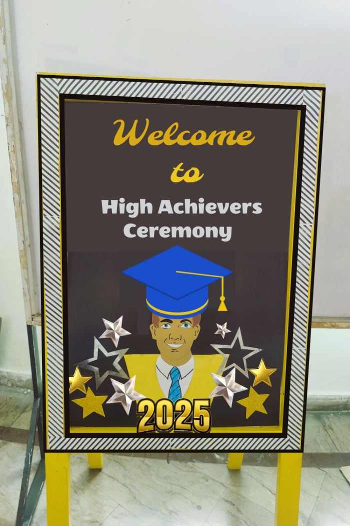 Graduation Ceremony Ideas with DIY Decor & Bold Color Theme ...